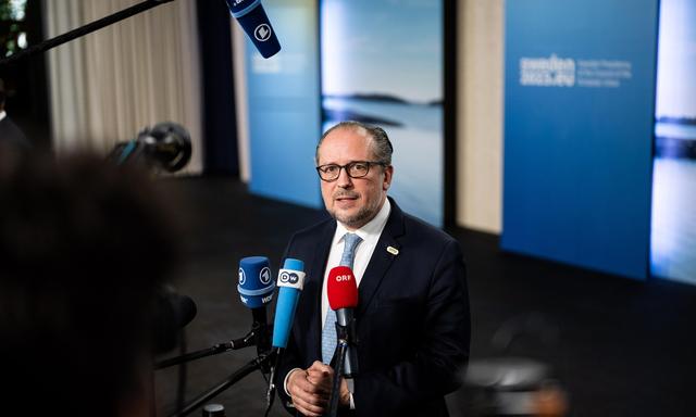 Schallenberg: „Wir werden Russland nicht davonkommen lassen ... Schallenberg: „Wir werden Russland nicht davonkommen lassen ...